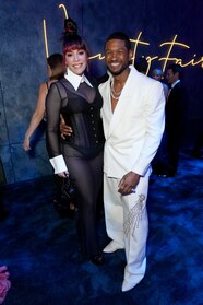 Usher And Girlfriend Jennifer Goicoechea Say Yeah To Marriage ABC News Usher And Girlfriend Jennifer Goicoechea Say Yeah To Marriage ABC News