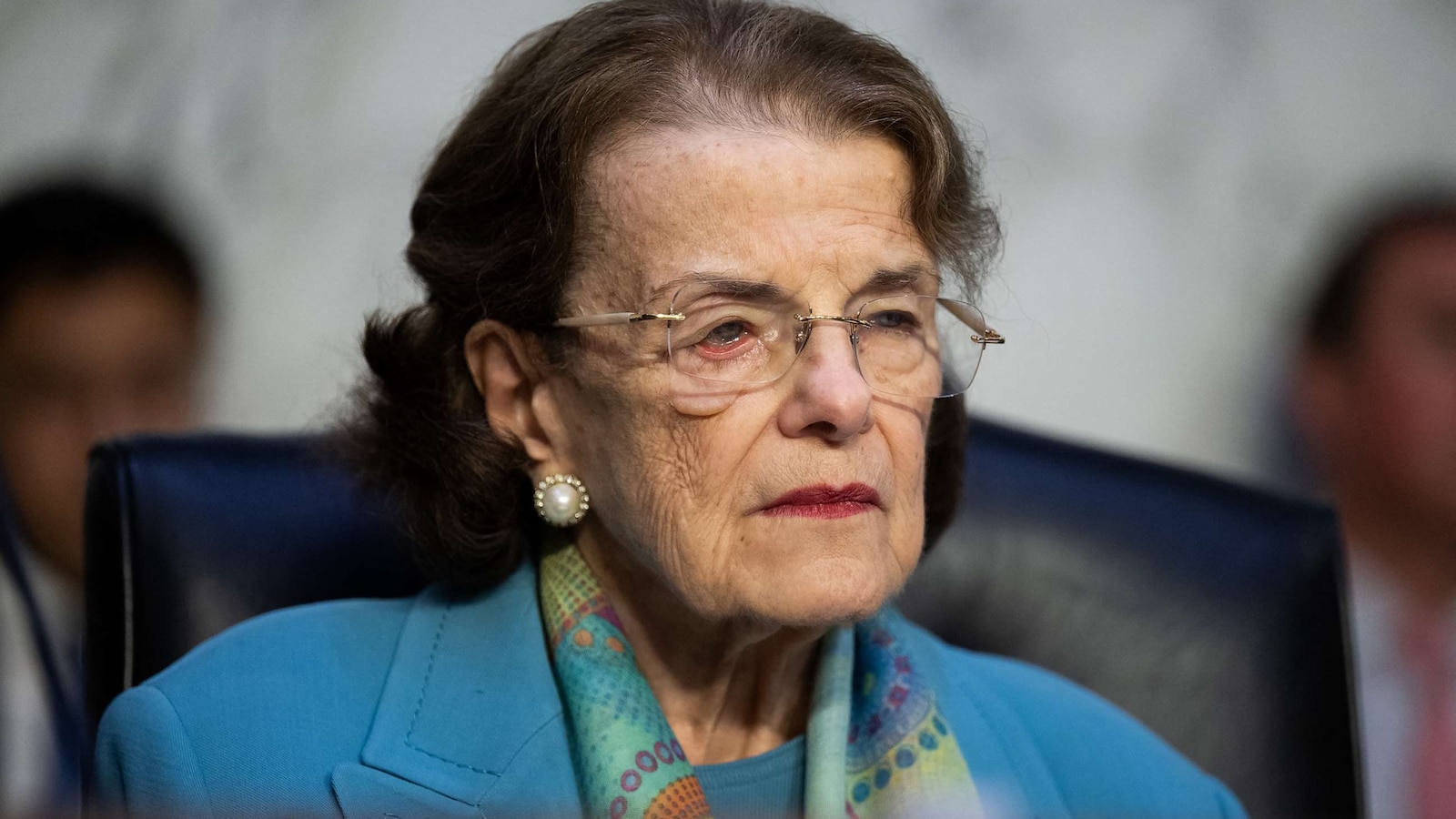 Dianne Feinstein back home after fall sends her to hospital, her office ...