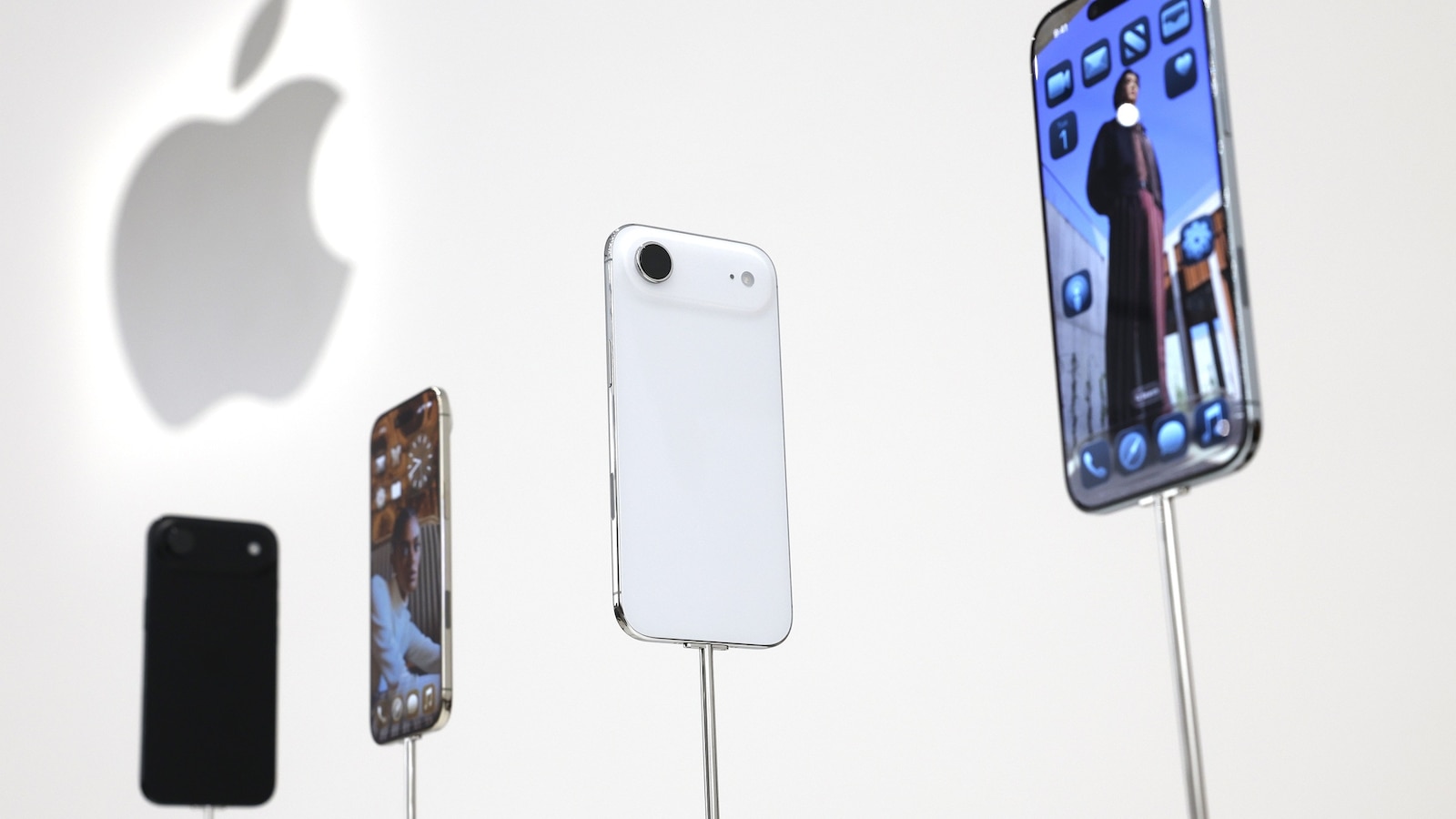 Apple unveils iPhone 17, including first-ever iPhone Air - ABC News