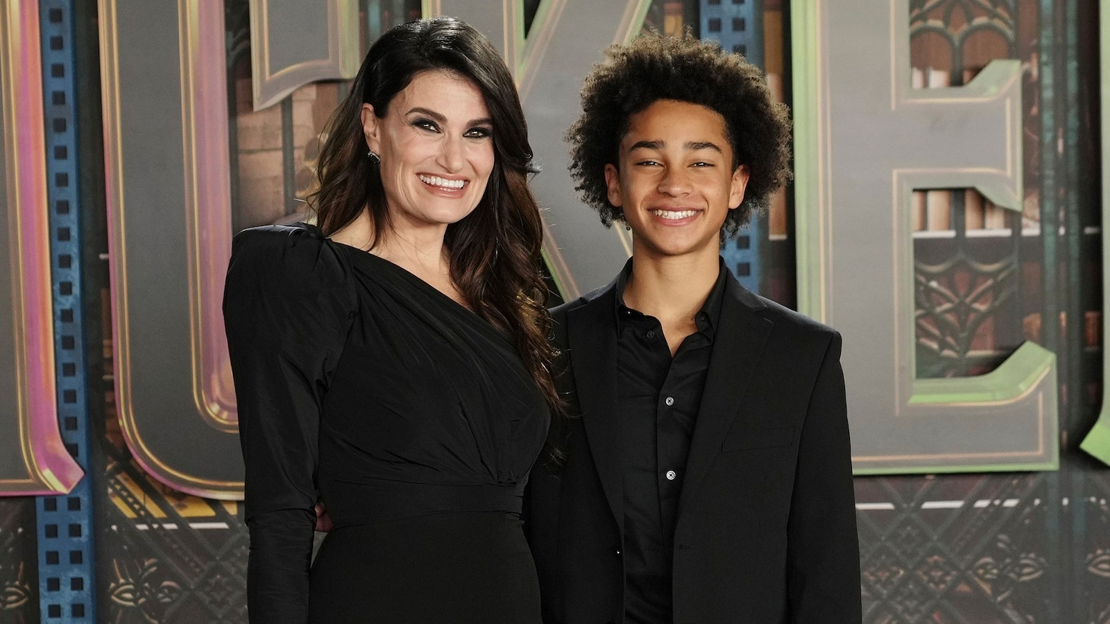 Idina Menzel Parents