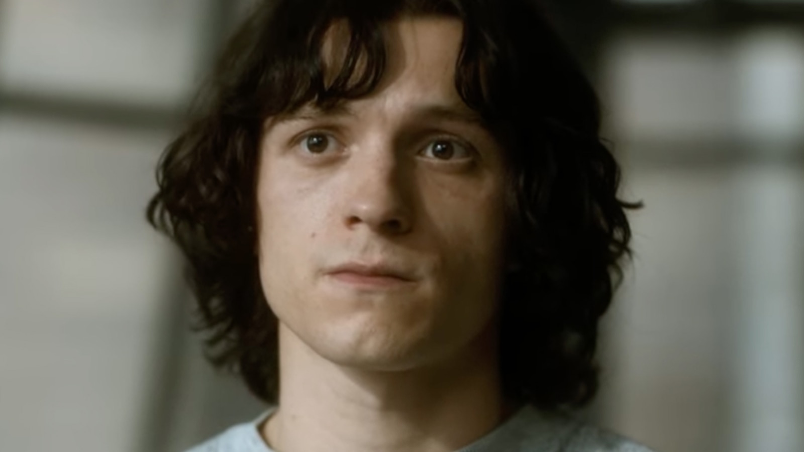 Trailer for 'The Crowded Room,' starring Tom Holland, Amanda Seyfried and more, out now - ABC News