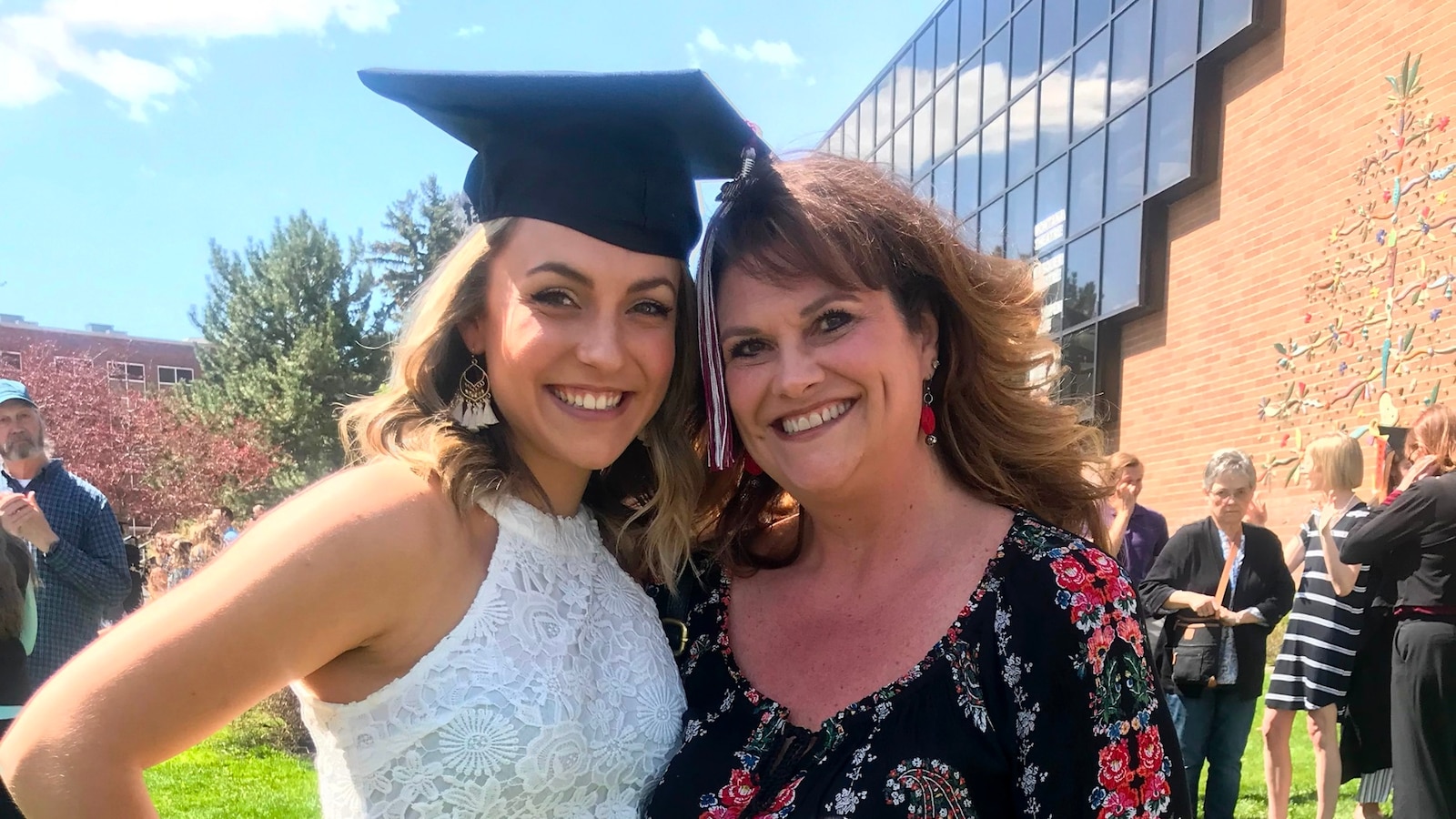 Medical student leaves message for late mom after matching for ...