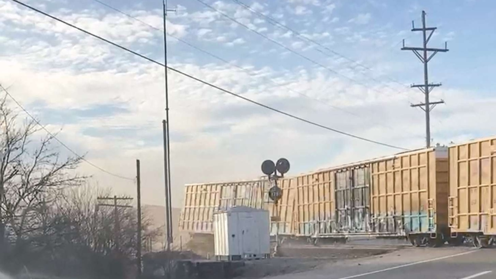 2nd Norfolk Southern train derails in Ohio, no hazardous materials ...