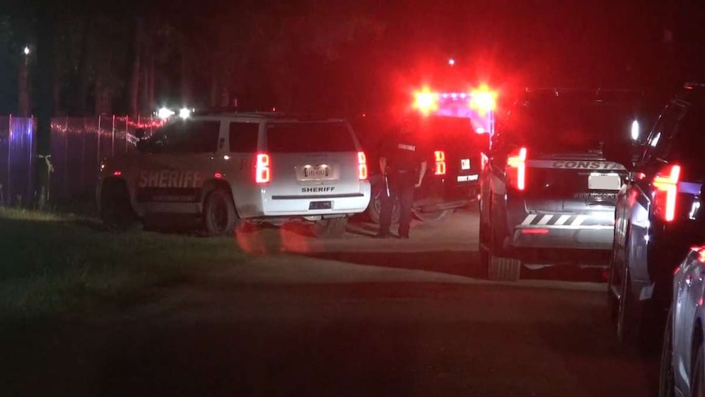 5 Dead In Texas Execution Style Shooting Suspect Armed With Ar 15 Is