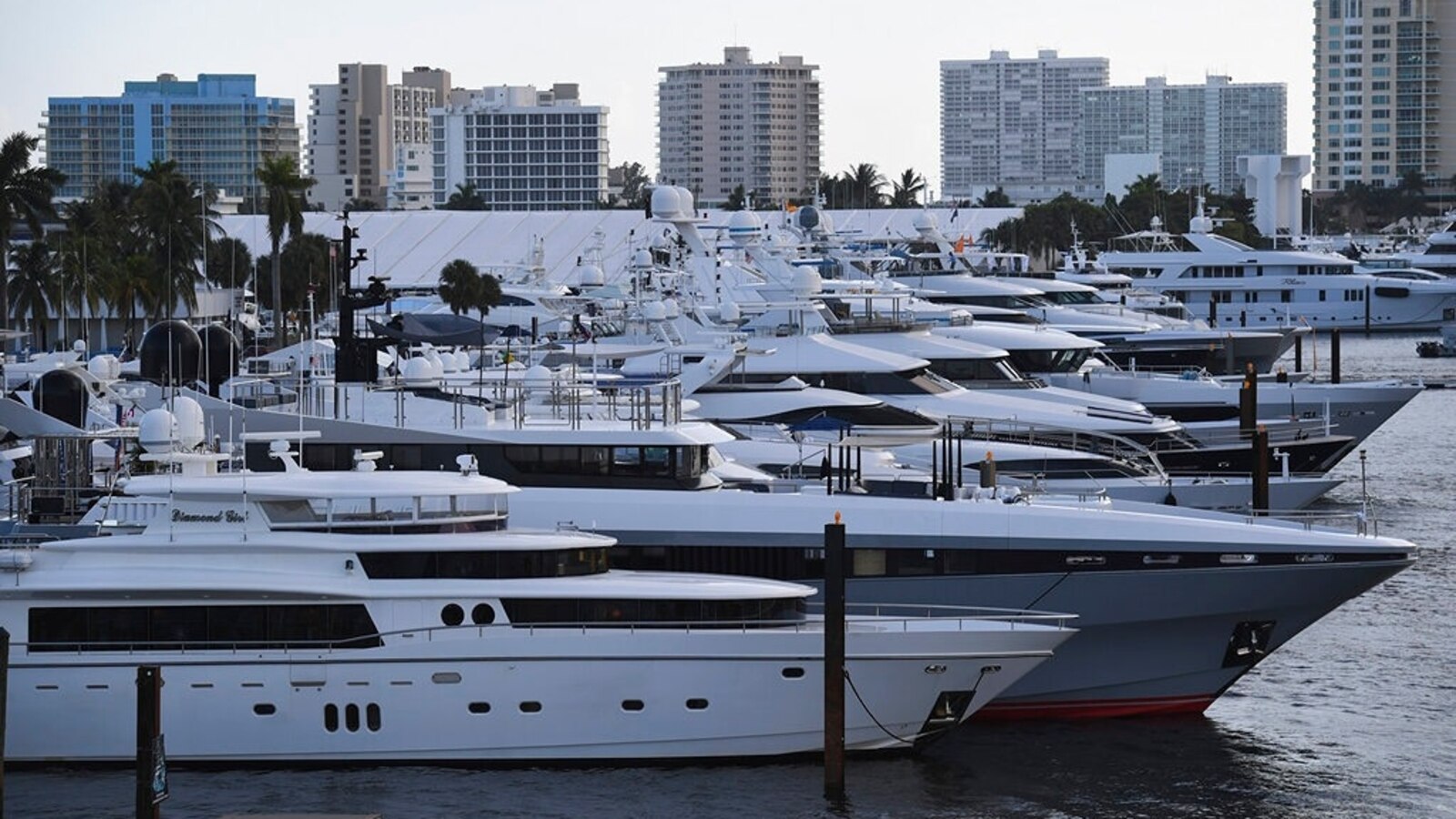 11 injured, including children, after boat explodes in Fort Lauderdale ...