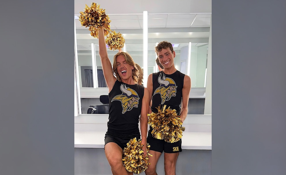 Male NFL cheerleaders share support following criticism of Vikings ...