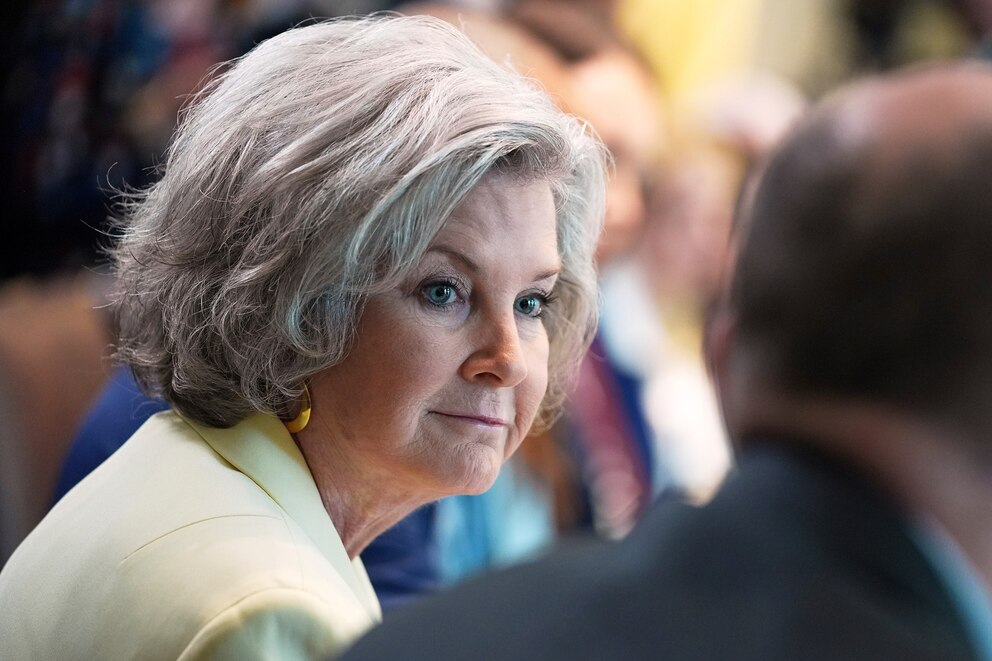 FBI investigating attempts to impersonate White House chief of staff ...