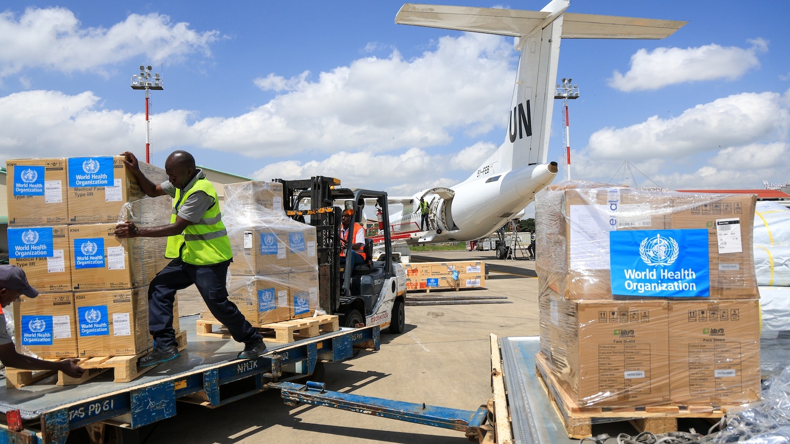 Kenyan court temporarily blocks US Ebola quarantine facility plan - ABC ...