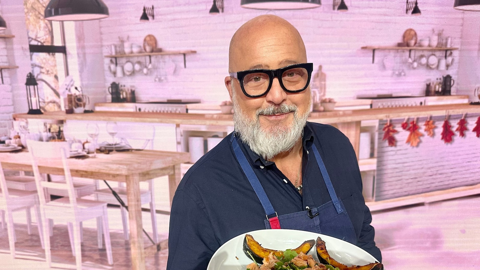 Chef Andrew Zimmern shares seafood recipes from new cookbook - ABC News