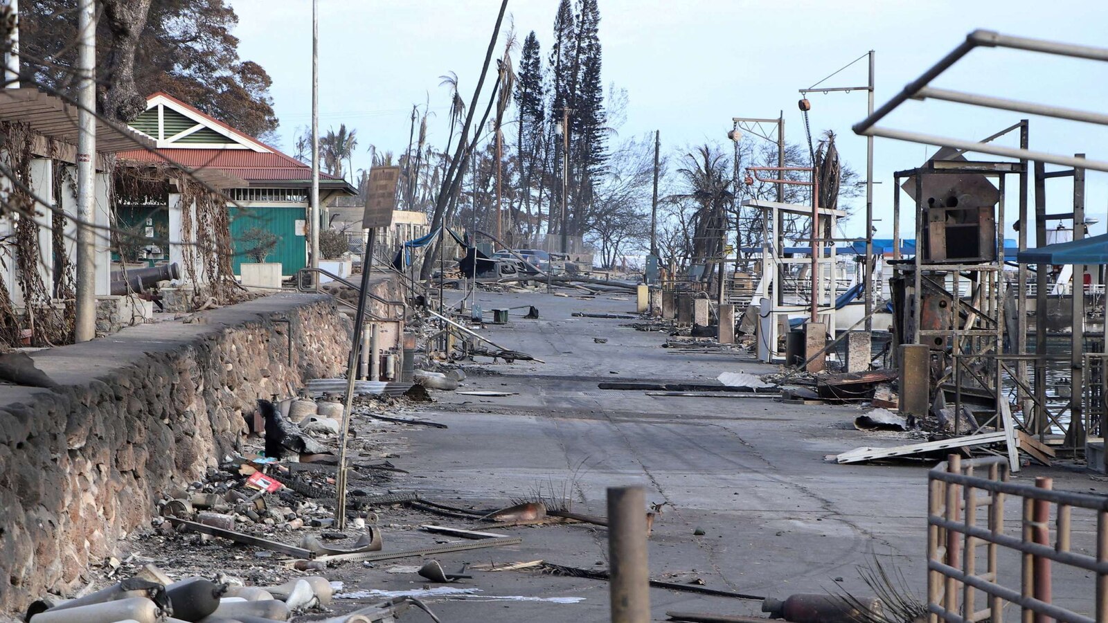 Lahaina fires displace 3,000 students: 'We need better answers' - ABC News