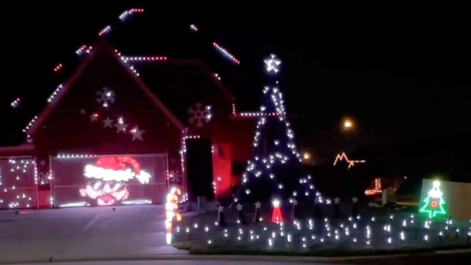 Bad Bunny holiday display helps Houston dad go viral - ABC News