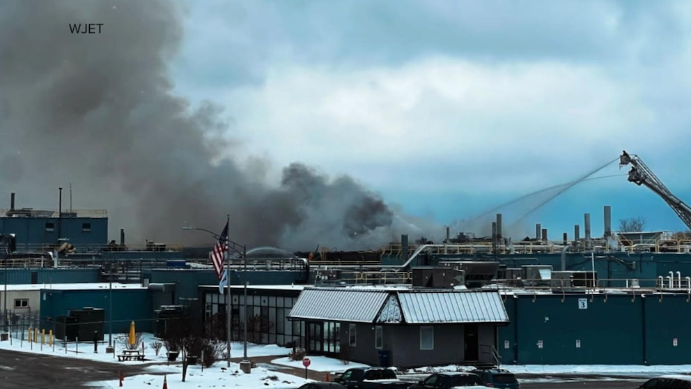 Video 11 injured in massive explosion in Pennsylvania - ABC News