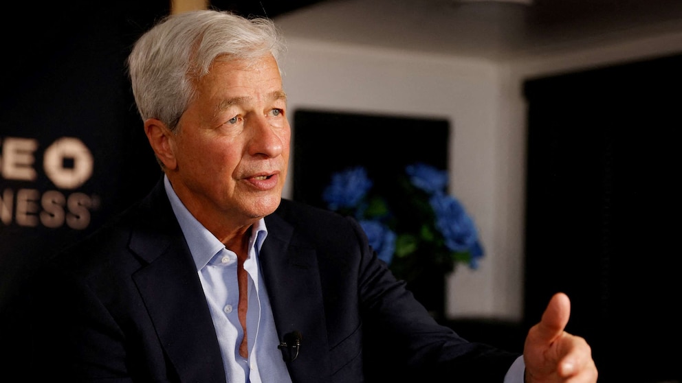 Jamie Dimon, CEO of largest US bank, optimistic about economy despite ...
