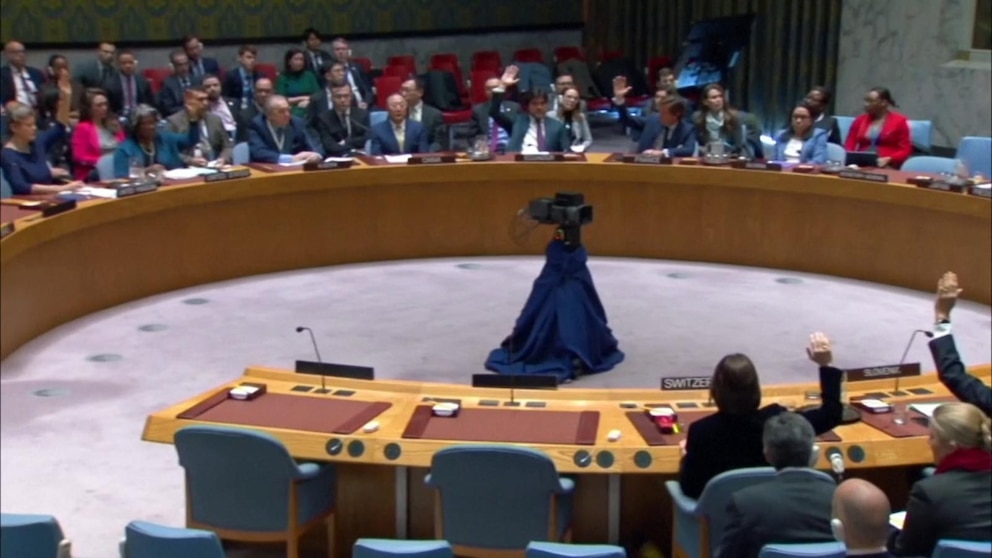 Video UN passes Gaza cease-fire resolution - ABC News