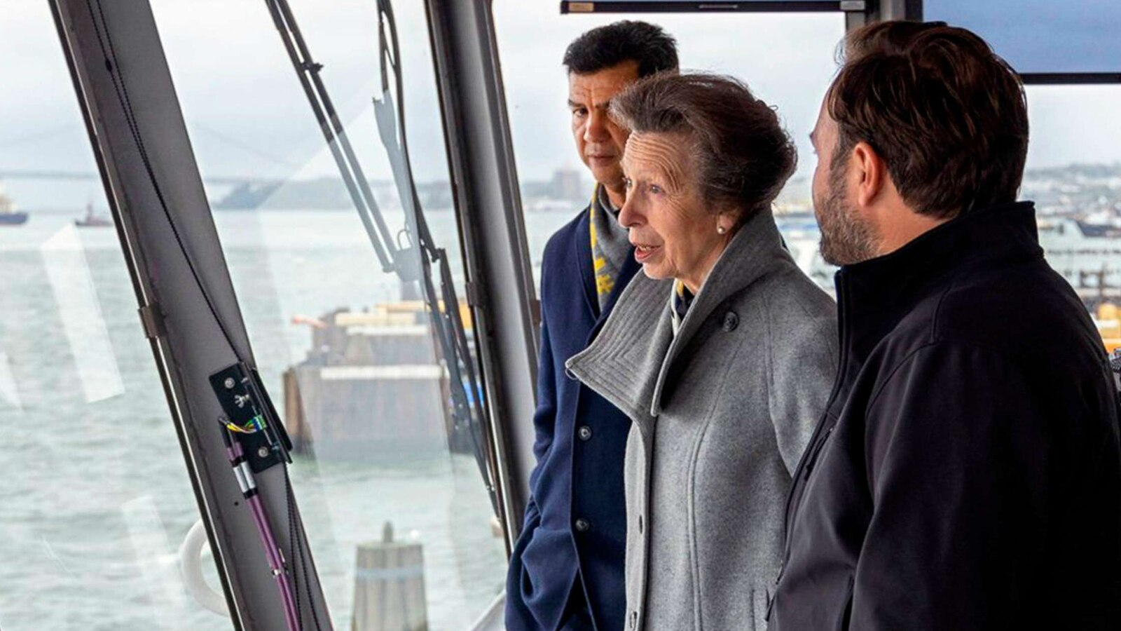 Princess Anne makes surprise visit to New York City - ABC News