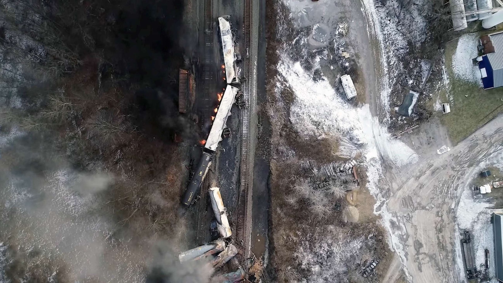 Ohio train derailment: Residents confront officials as Norfolk Southern ...