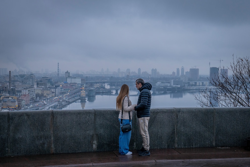 Trump-Putin Alaska summit looms large in Kremlin's Ukraine negotiating ...