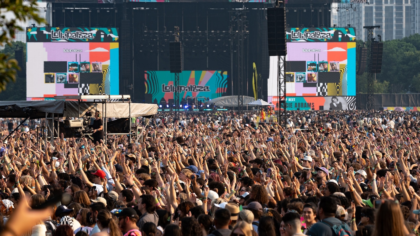 What to know about Lollapalooza 2025: Full lineup, how to stream live ...