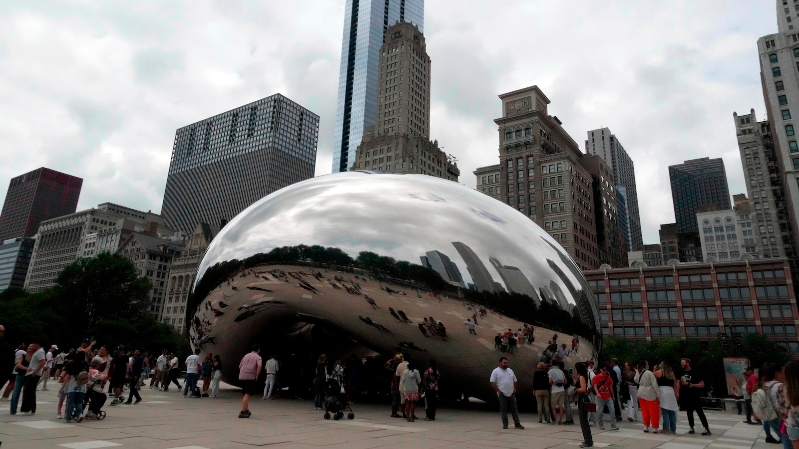 The Bean, Chicago's iconic sculpture, officially reopens after park ...