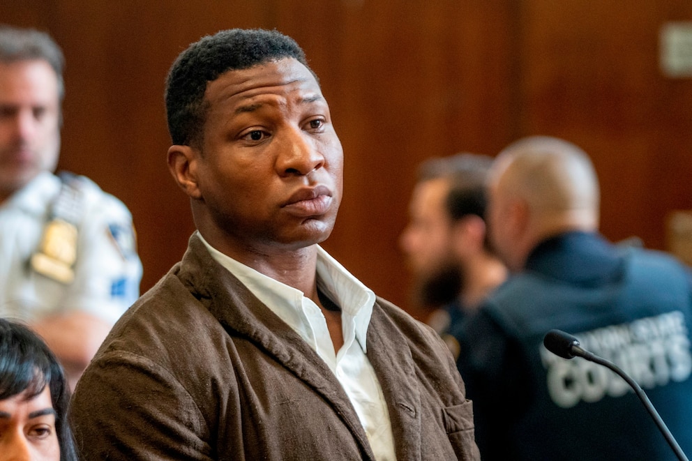 Actor Jonathan Majors avoids jail time in domestic violence case, judge ...
