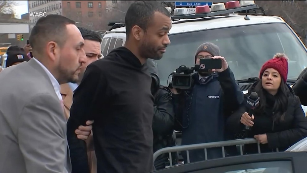 Video 14-year-old killed in 'unprovoked stabbing,' suspect arrested ...