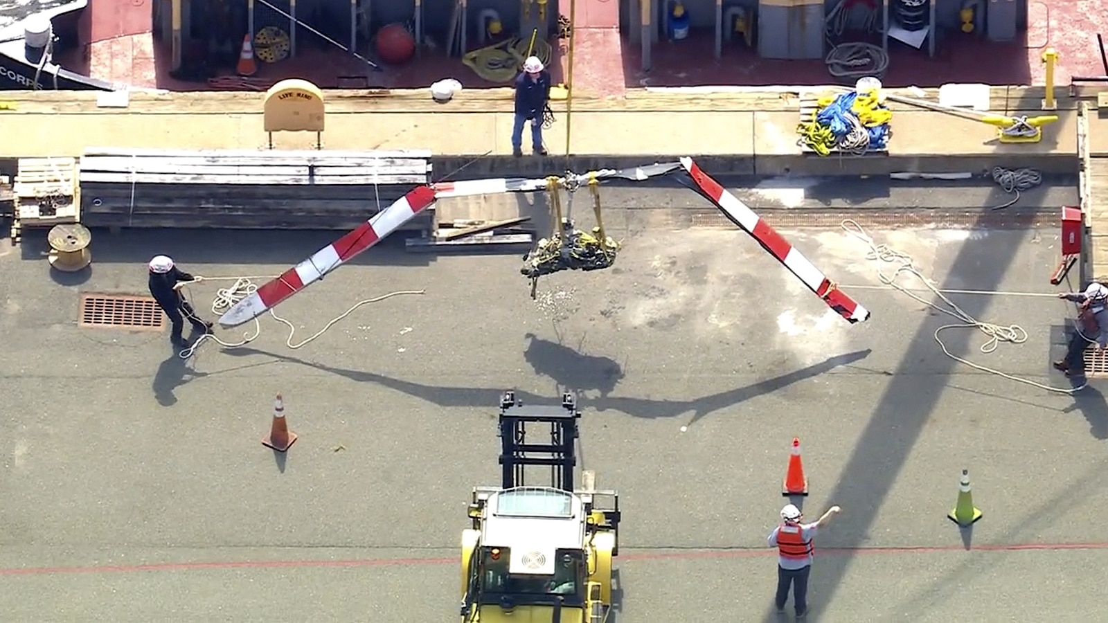 Helicopter rotor retrieved from Hudson River days after deadly crash ...