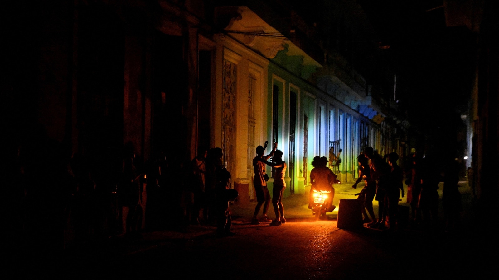 Trump says he'll have 'honor' of taking Cuba as country struggles with ...