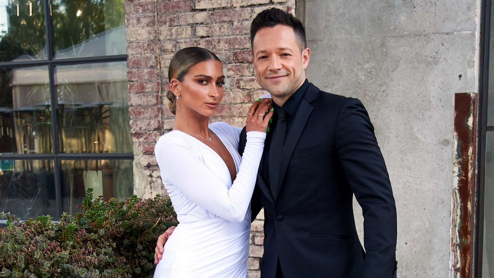 'DWTS' pros Daniella Karagach, Pasha Pashkov celebrate 14 years together - ABC News