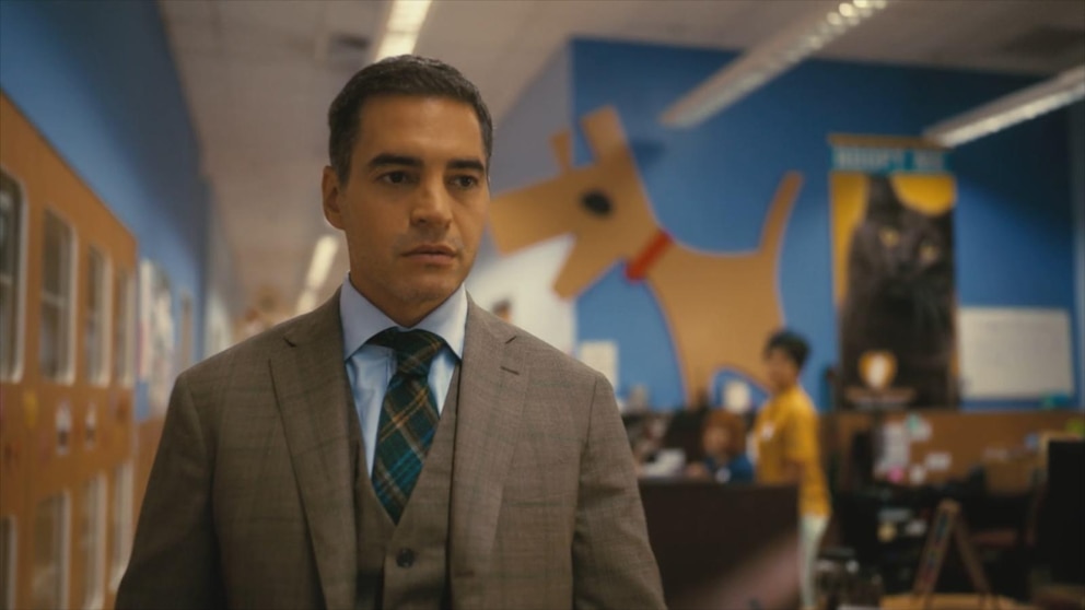 Video Actor Ramón Rodríguez as the brooding detective on ABC’s ‘Will ...