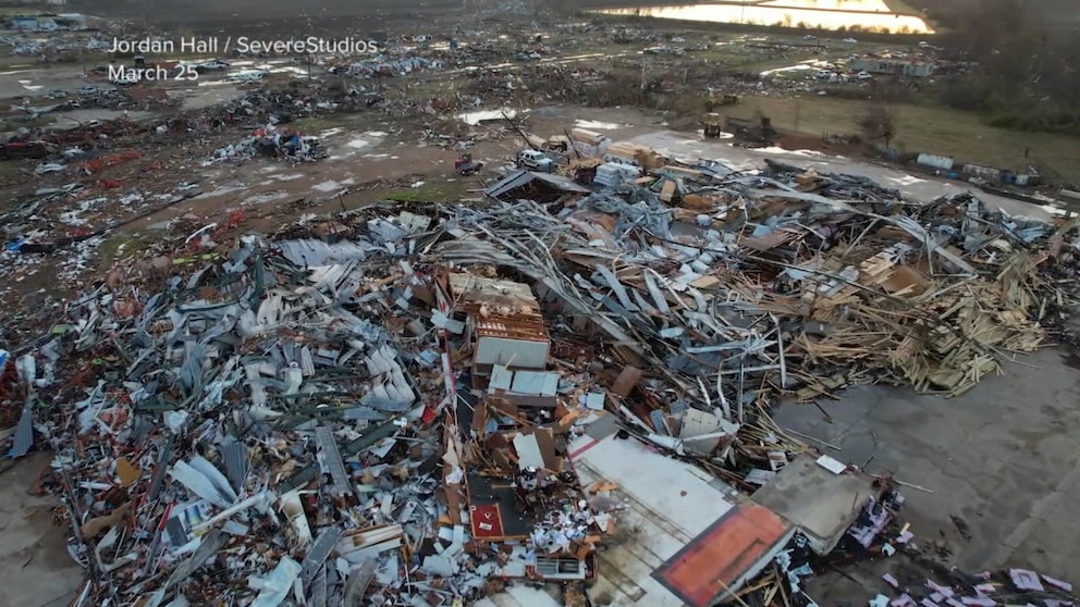 Video 'Catastrophic' tornado rips through Arkansas - ABC News Video 'Catastrophic' tornado rips through Arkansas - ABC News