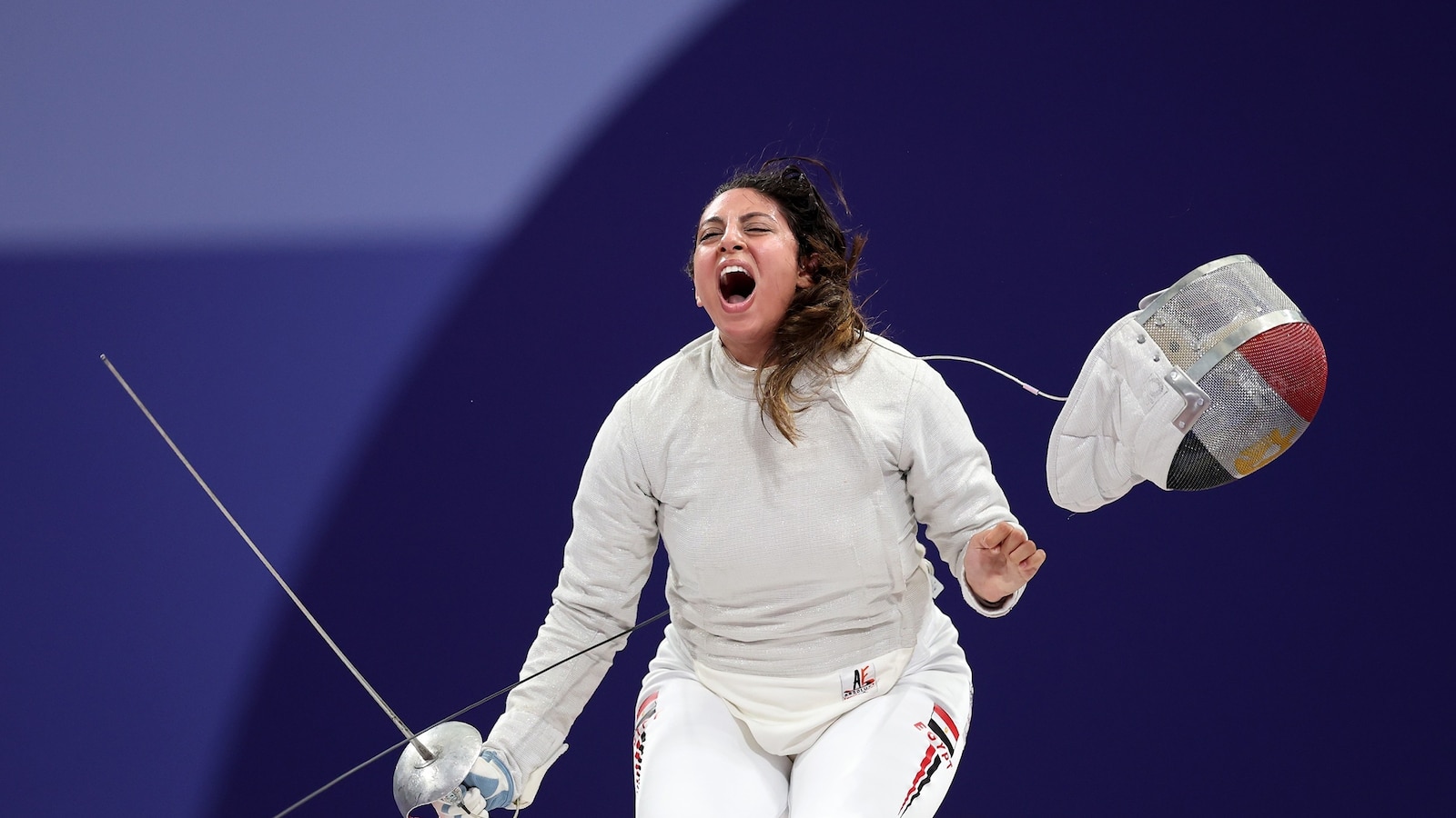 Olympic fencer reveals she was 7 months pregnant while competing - ABC News