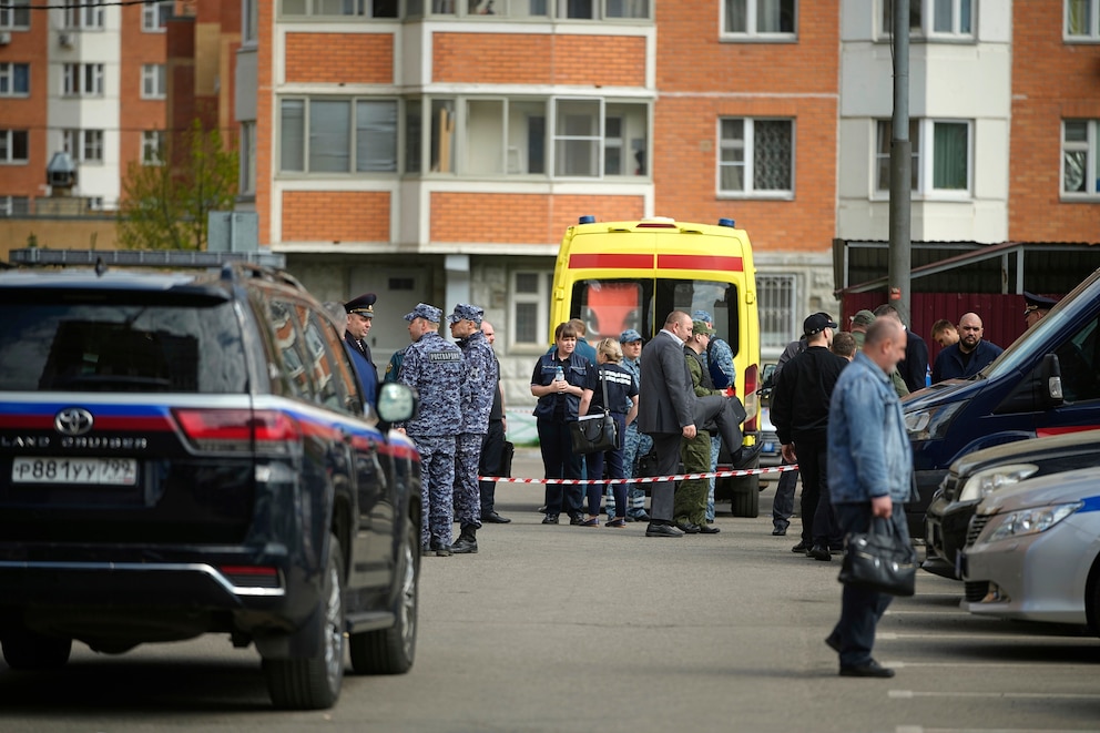 Car bomb kills senior Russian general in Moscow: Officials - Good ...