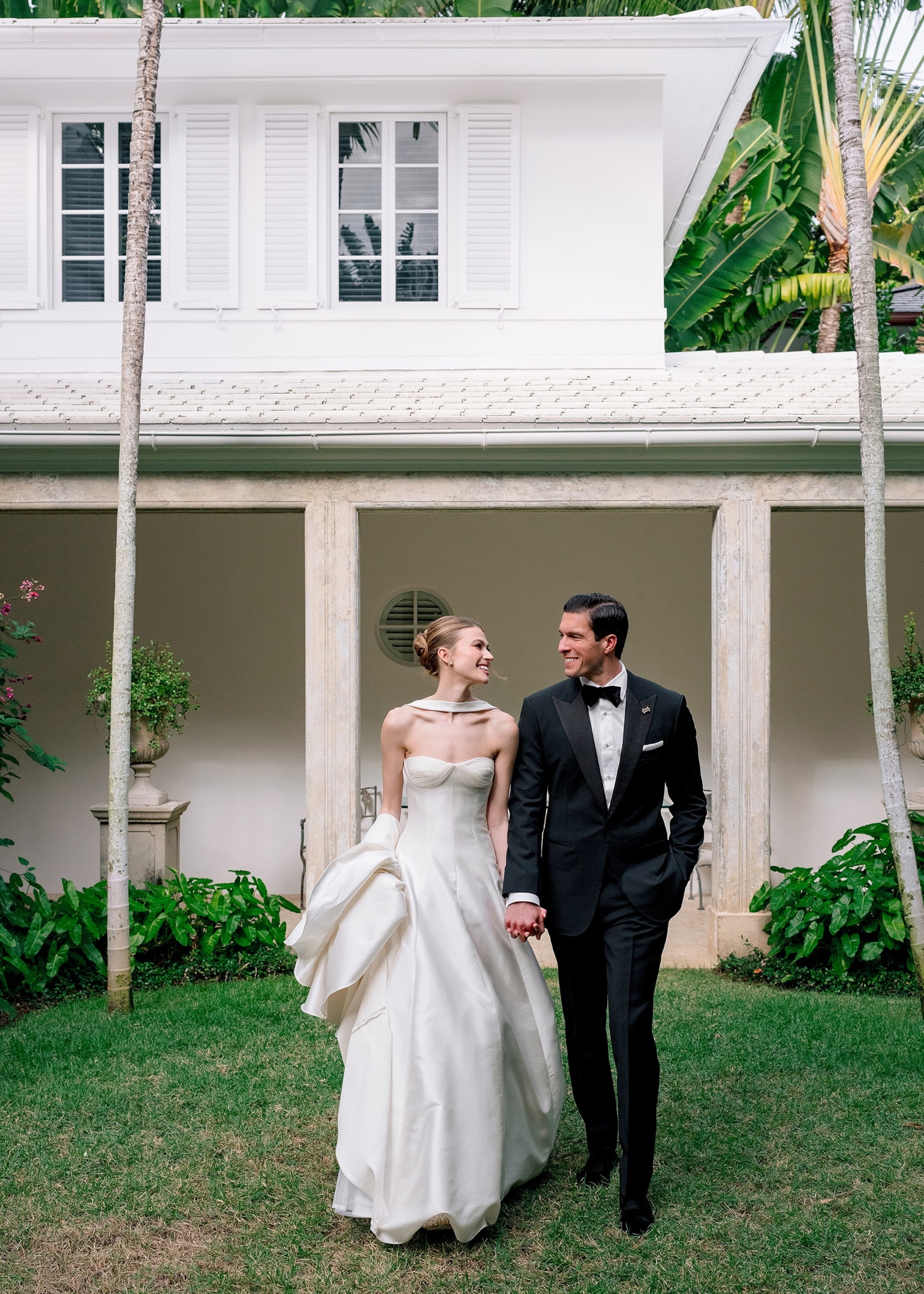 Will Reeve, Amanda Dubin share wedding photos featuring 'GMA' family ...