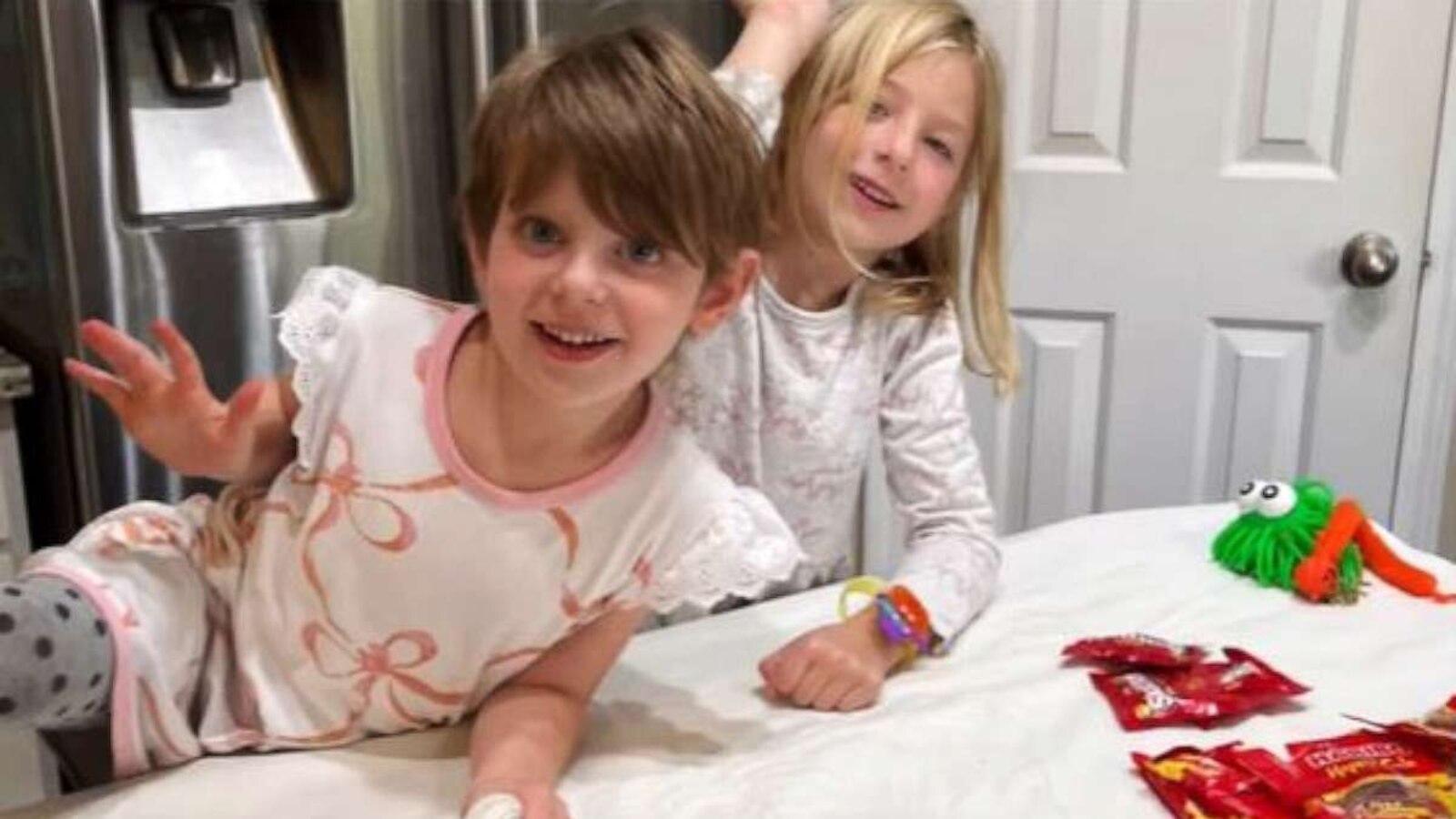 I’m a dietitian and mom. This is what I do with Halloween candy - ABC News