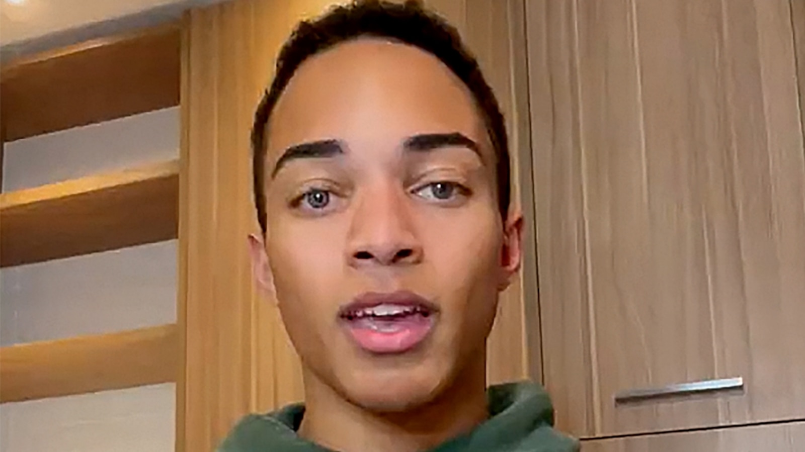 What To Know About Herschel Walker S Son Christian Who Went Viral For