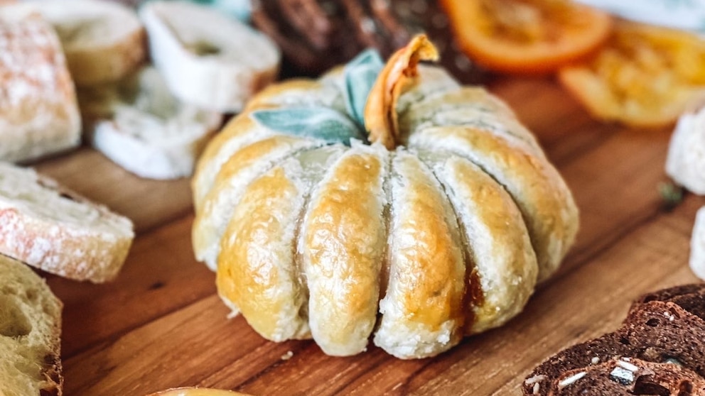 Pumpkin shaped baked brie is perfect for fall - Good Morning America