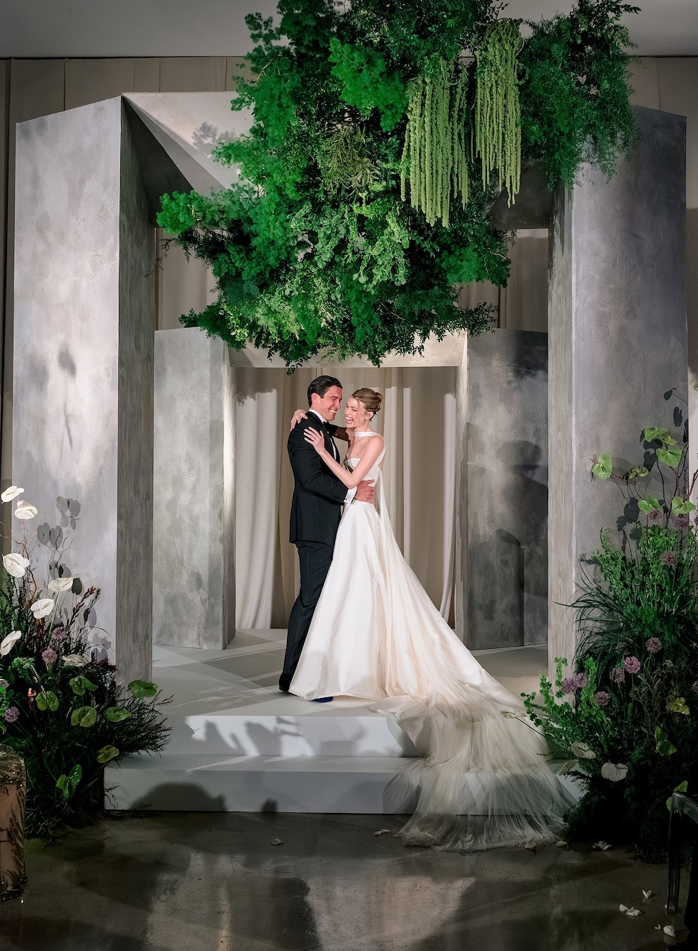 Will Reeve, Amanda Dubin share wedding photos featuring 'GMA' family ...