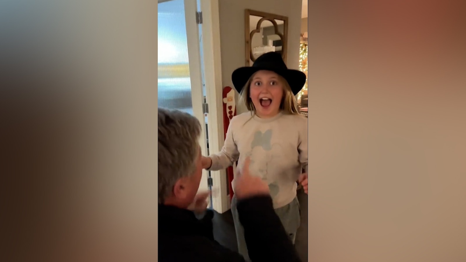 Grandpa surprises granddaughter with Taylor Swift tickets after Vienna ...