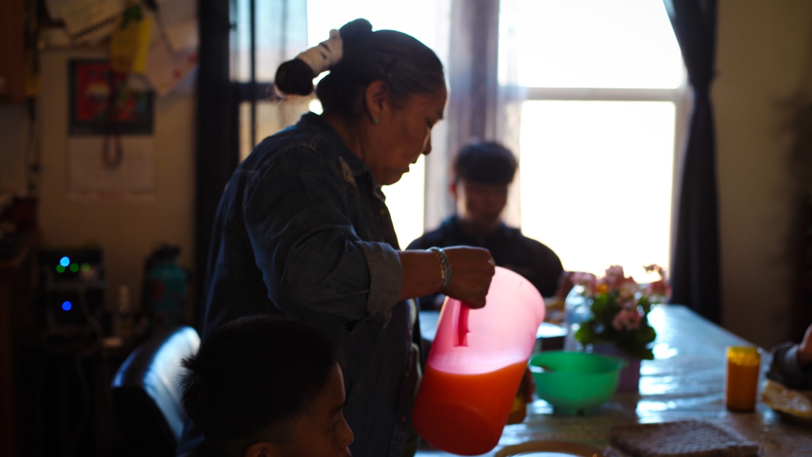 Navajo families’ miles-long journey for water highlights access ...