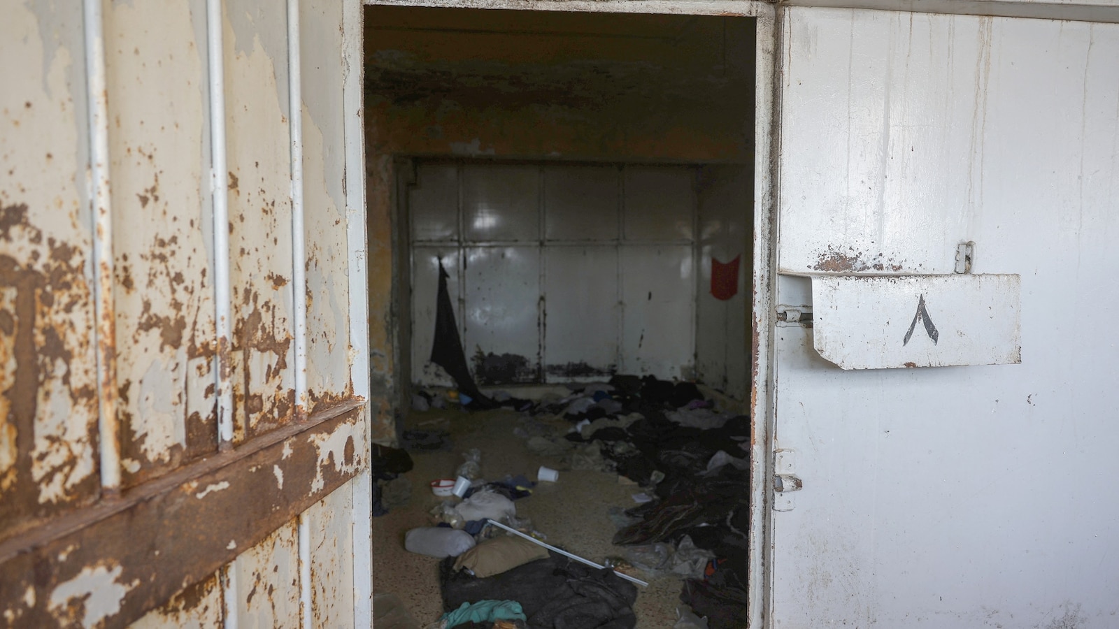 Former prisoner at Syria's Saydnaya prison recalls inhumane treatment ...