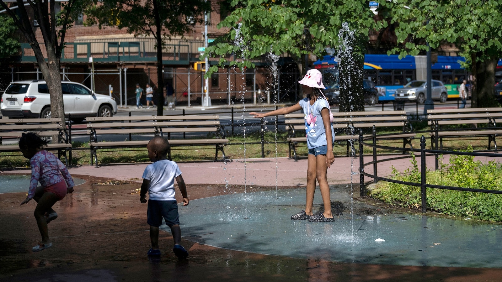 How extreme heat can impact your mental health as high temperatures ...