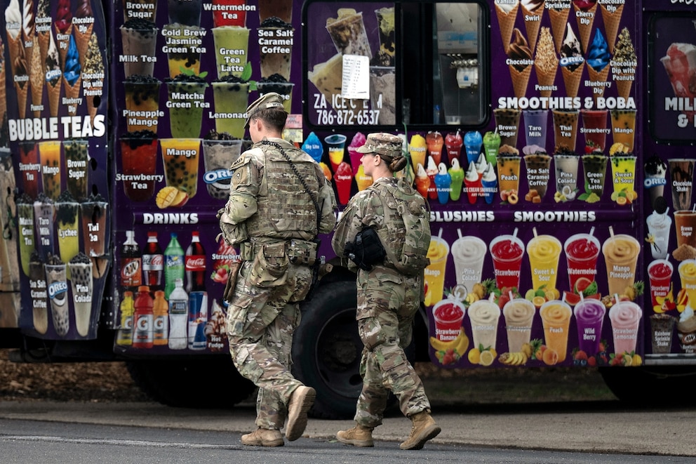 Guard troops begin training in Portland on handling civil disturbances ...