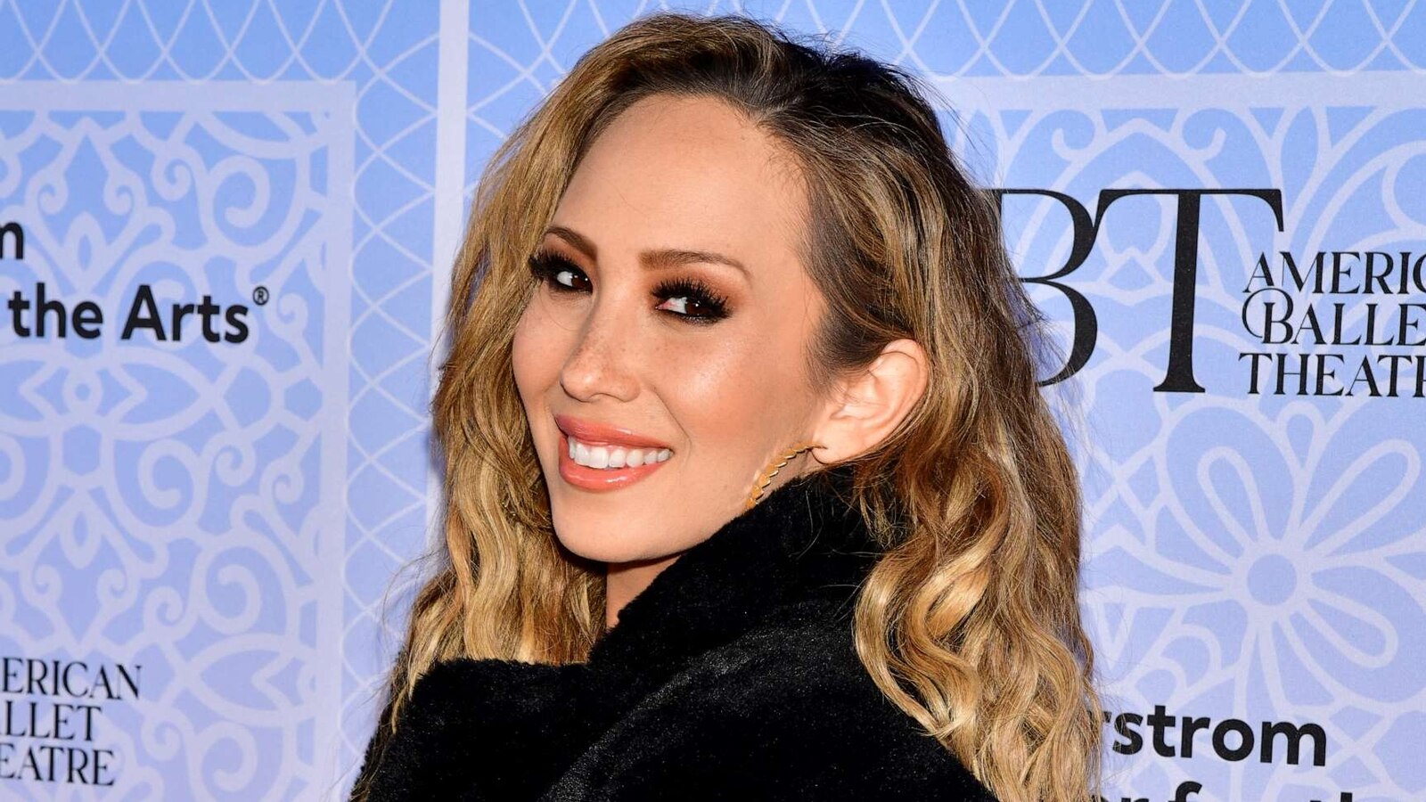 Cheryl Burke shares life update on 'starting over': 'New beginnings ...