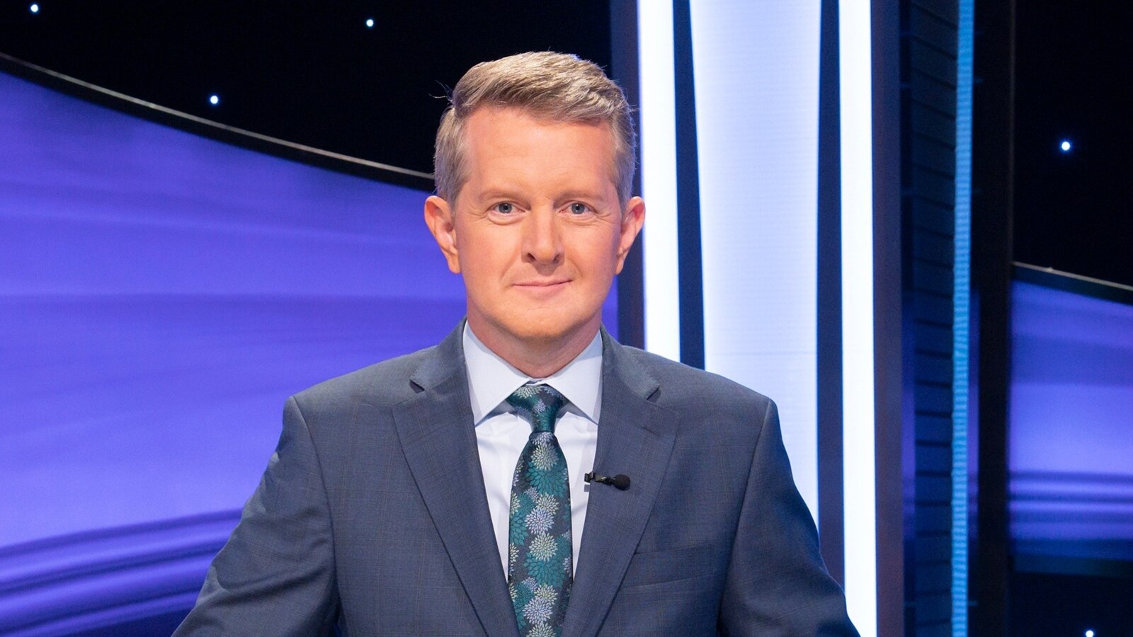 'Jeopardy!' contestant reacts to 'uncomfortable' clue: 'Definitely an ...