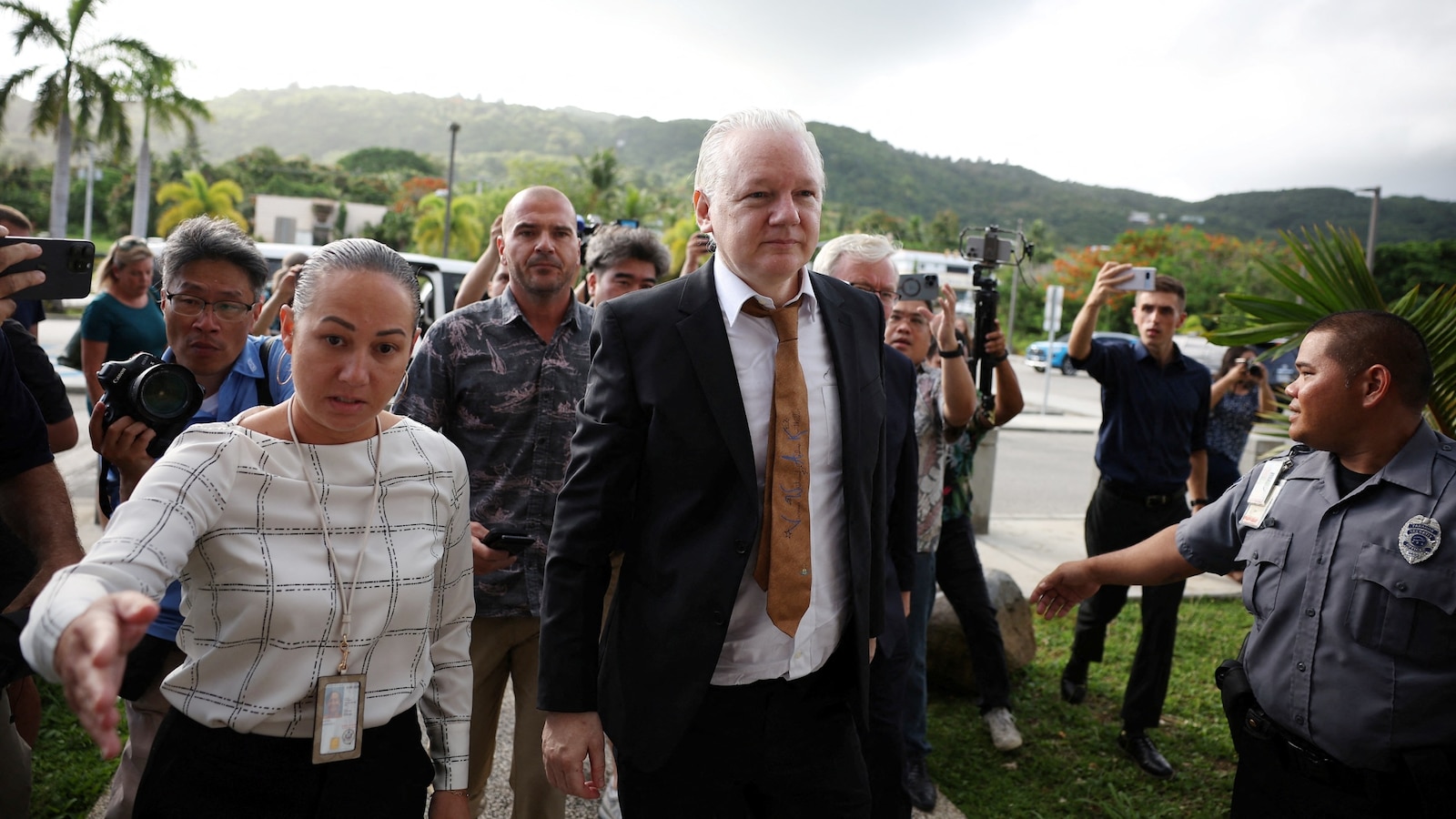 Julian Assange pleads guilty at hearing in the Northern Mariana Islands ...