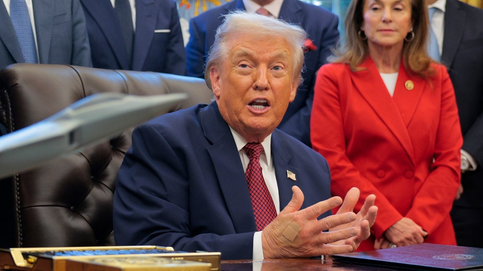 Trump admin live updates: Trump pardons former entertainment exec ...