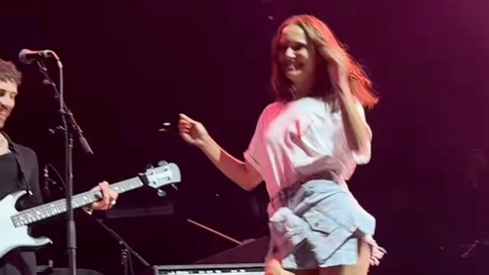 Natalie Portman joins singer Role Model onstage at Madison Square ...