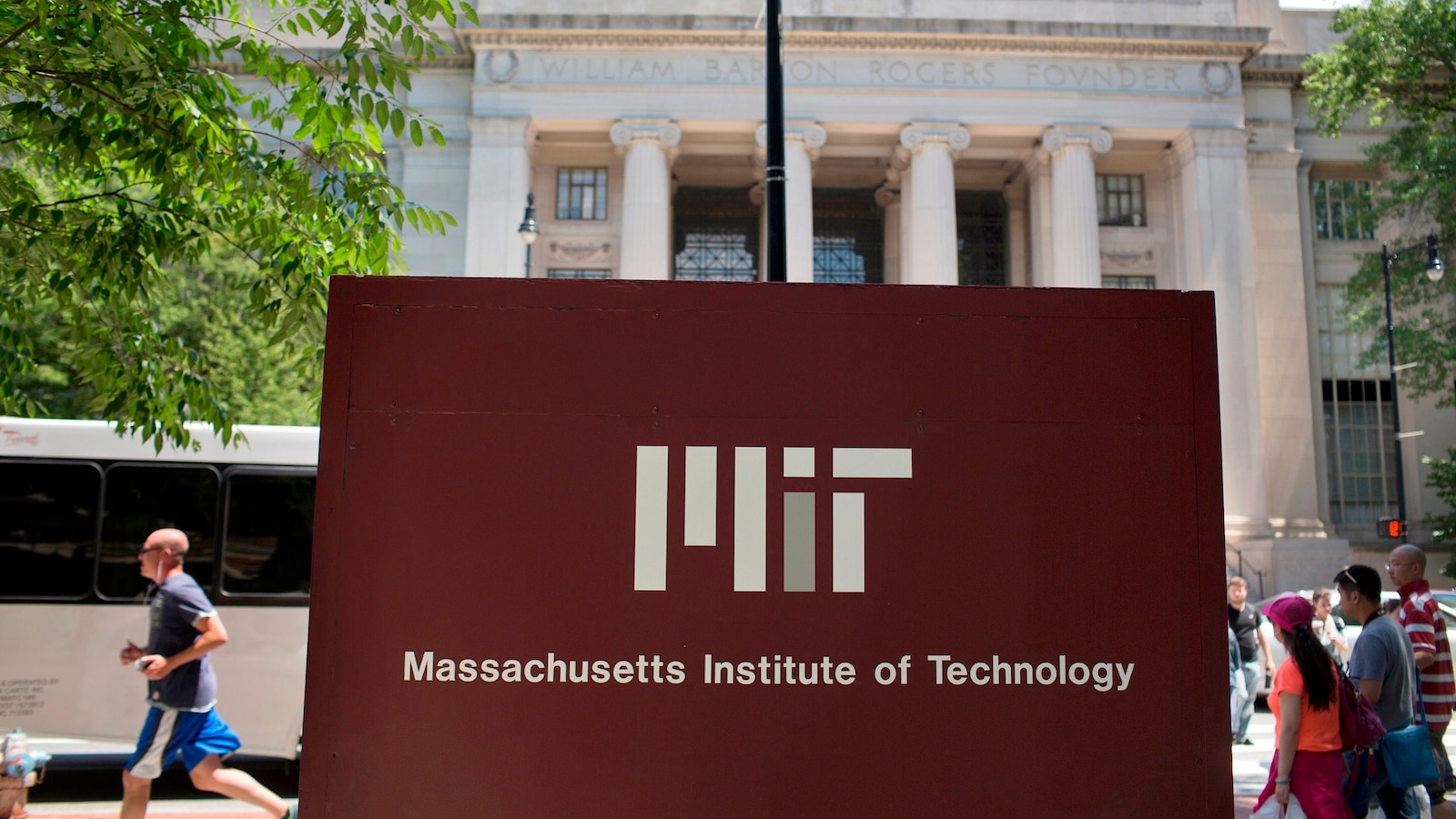 House Education launches formal investigation into MIT over ...