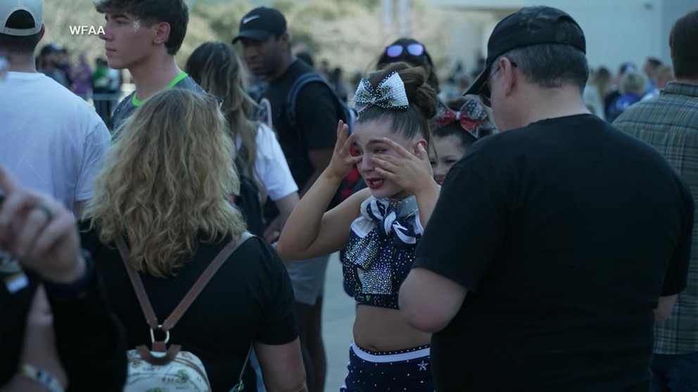 Video Fight leads to evacuation and chaos at Dallas cheer competition ...
