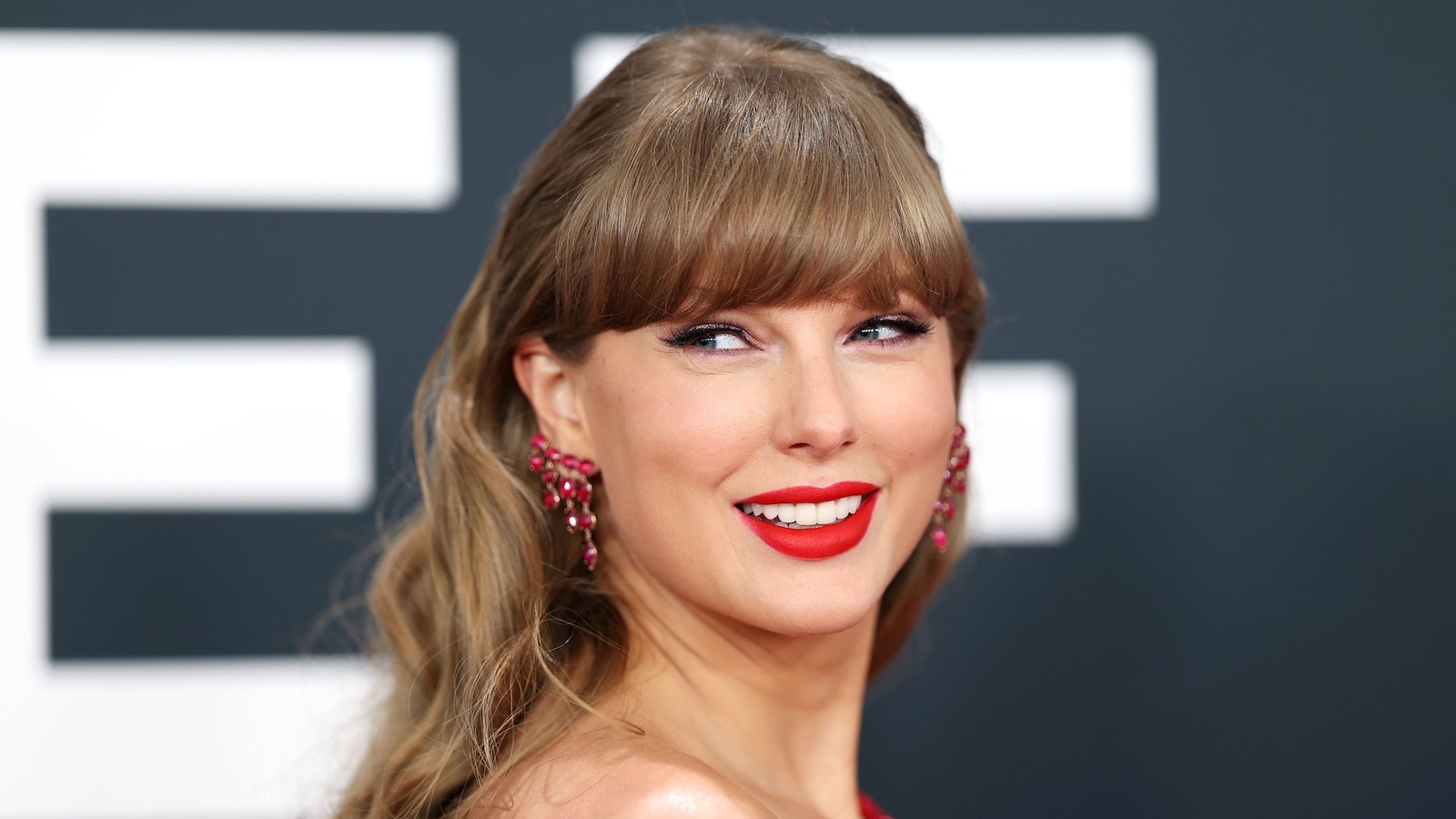 Taylor Swift cheers on athletes with surprise message at 2026 Winter ...